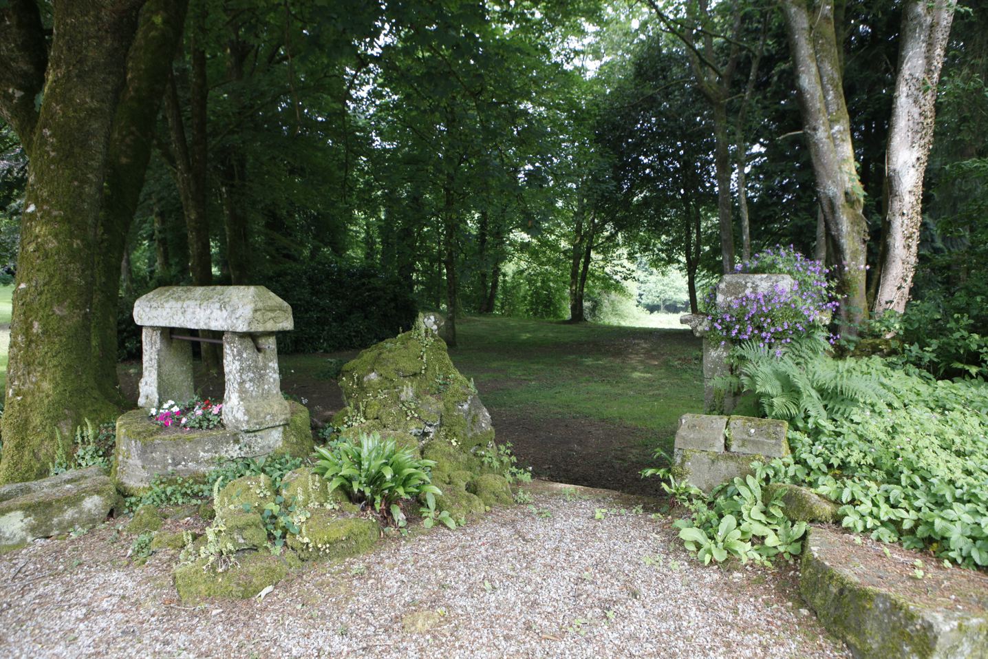 coeur-de-bretagne-beautiful-walking-trail-entrance - Coeur de Bretagne